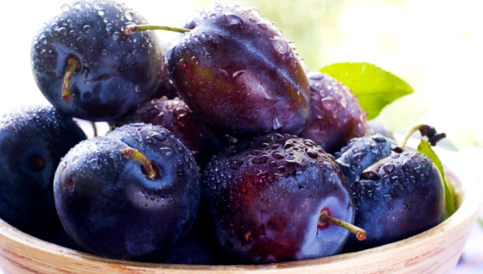 Venha provar a melhor ameixa - Frutas do Cávado